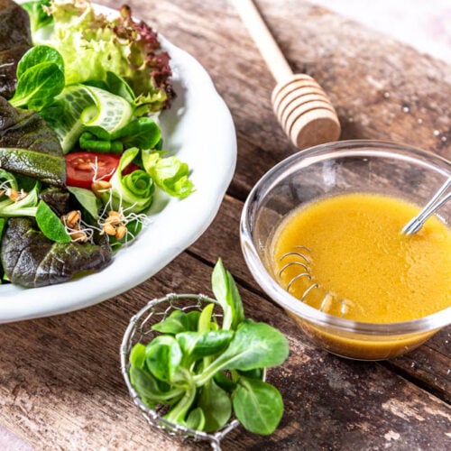Schnelles Caesar Dressing selber machen | Rezept
